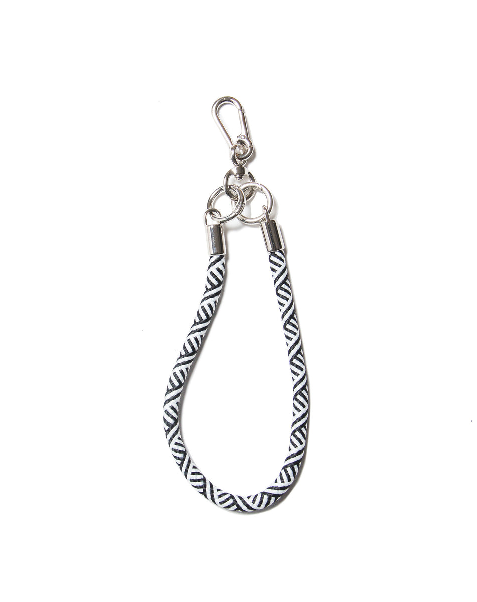 Code strap Short collab with DEMIU – THINGS WE LOVE